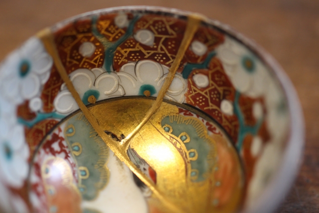 When Imperfections Shine – The Philosophy of Kintsugi